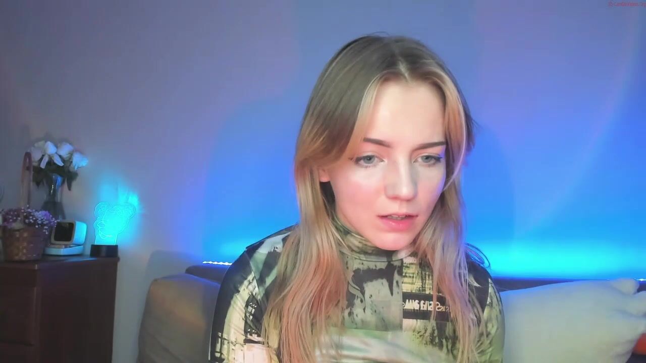 Chloe_wilsonn - [Chaturbate] Crazy Interactive toy spy