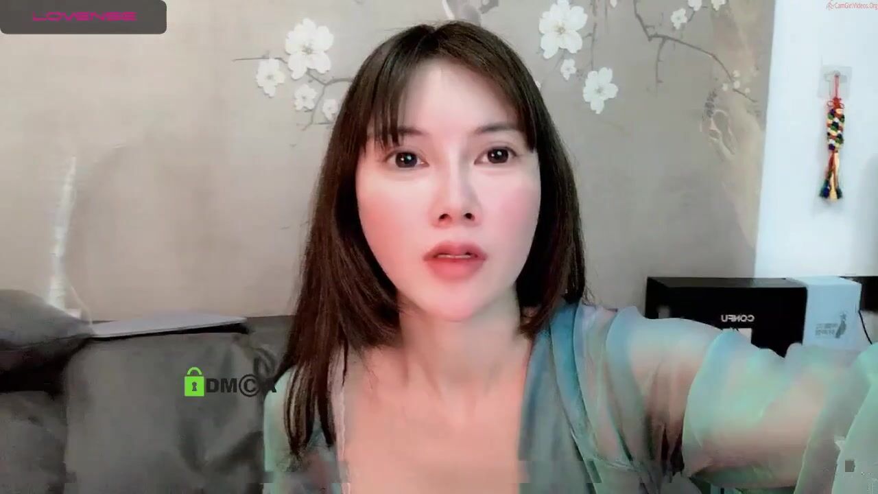 Lucy__bb - [Chaturbate] Ticket Cum Video summing Hot Babe Strips